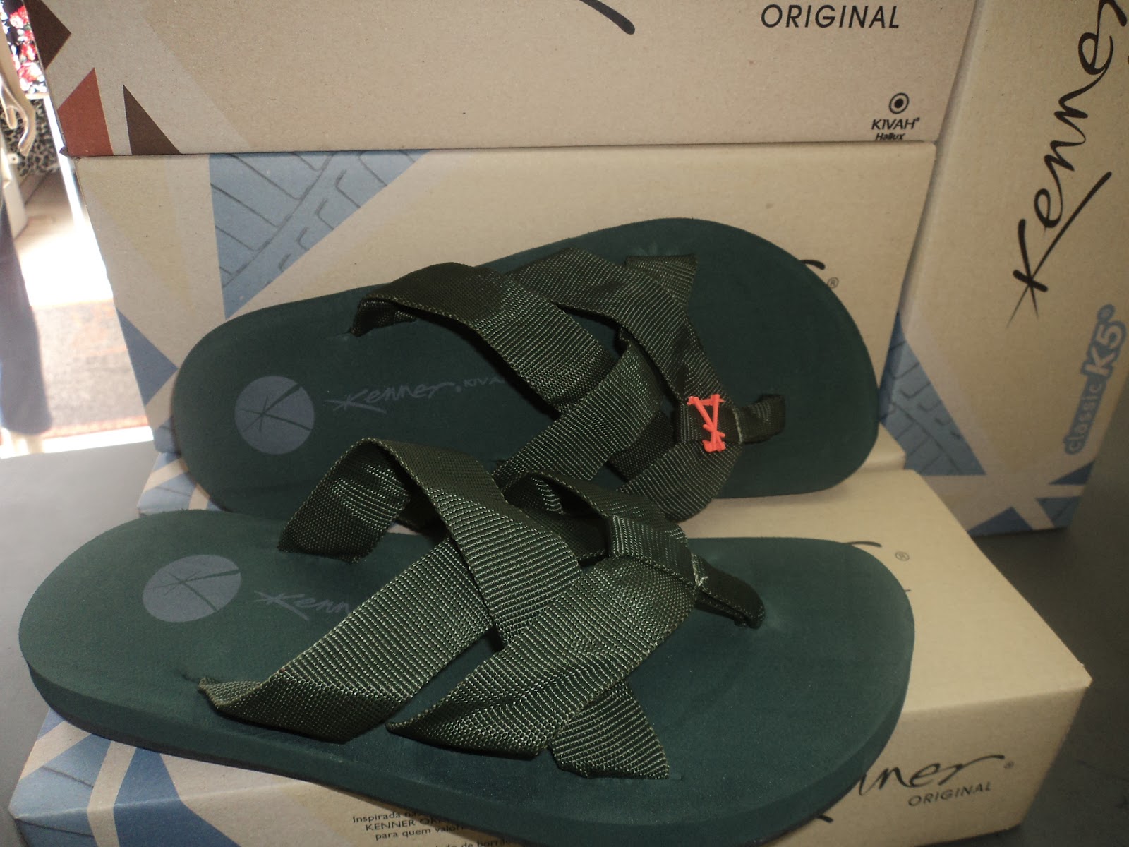 RODRIGO CALÇADOS: KENNER KIVAH - TRANÇADAS