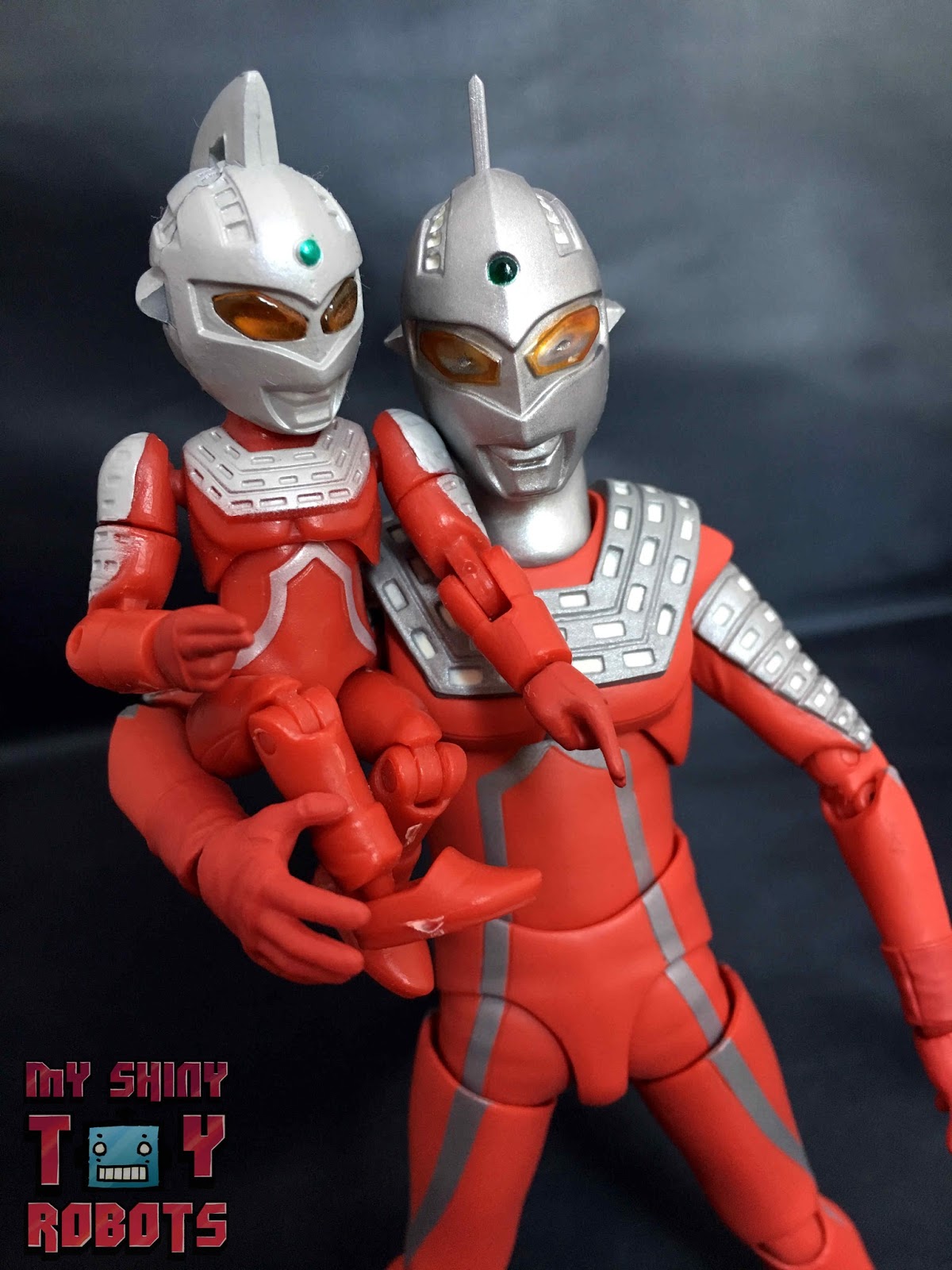 My Shiny Toy Robots: Toybox REVIEW: S.H. Figuarts Ultraseven