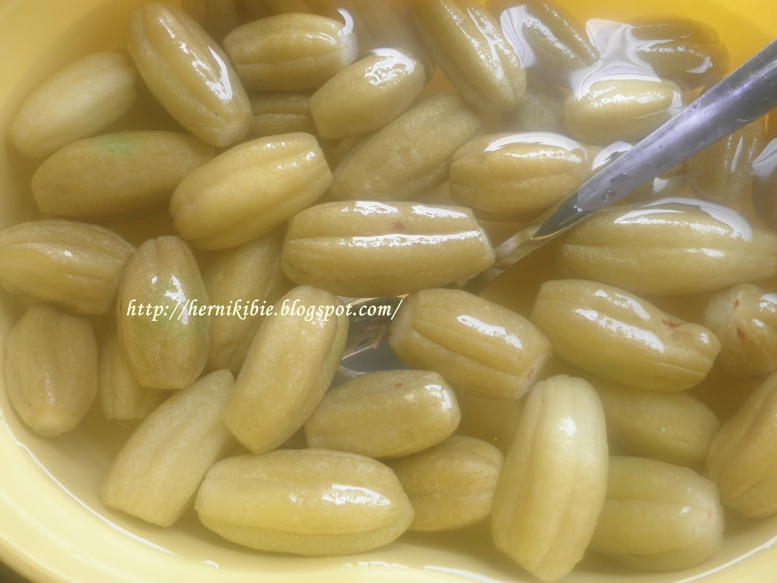 Dunia Keluarga Kami: Jeruk Belimbing Buluh