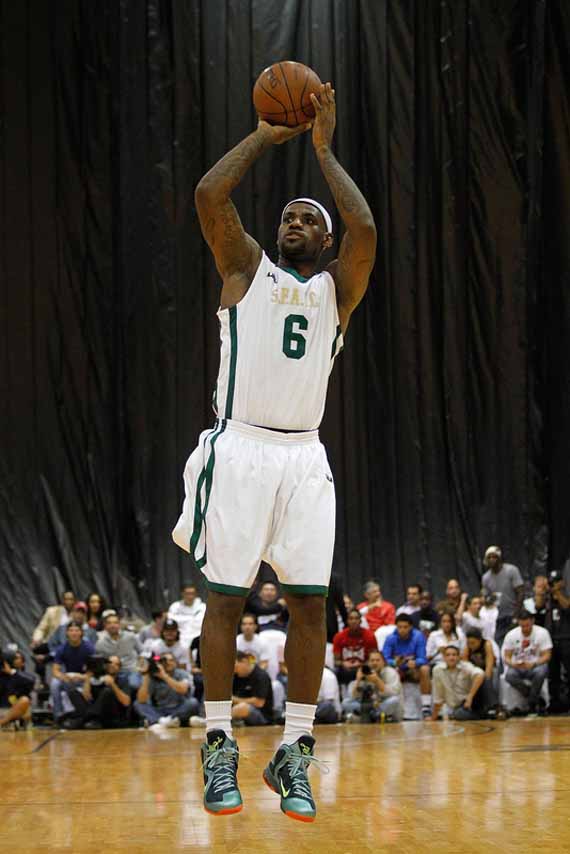 KIXIONARY WORLD: LeBron James Wears Nike LeBron 9 ‘Cannon’ During South ...