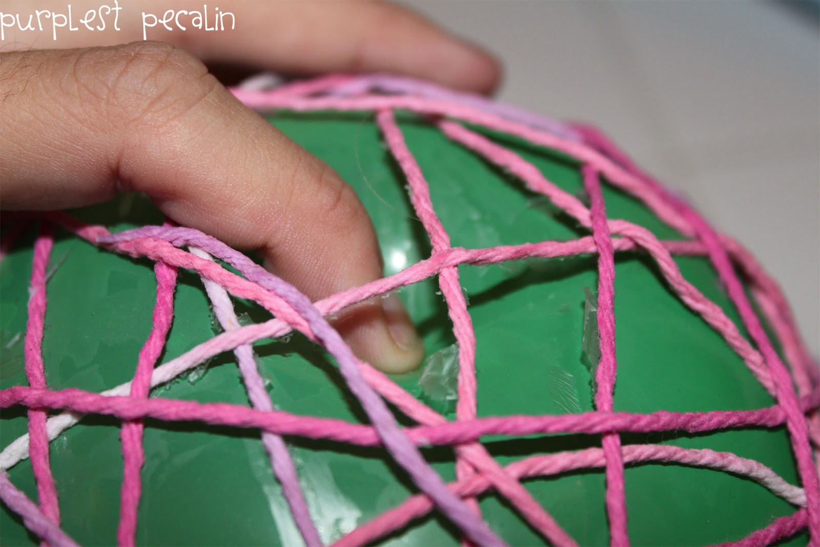 Purplest Pecalin: Yarn Balloons