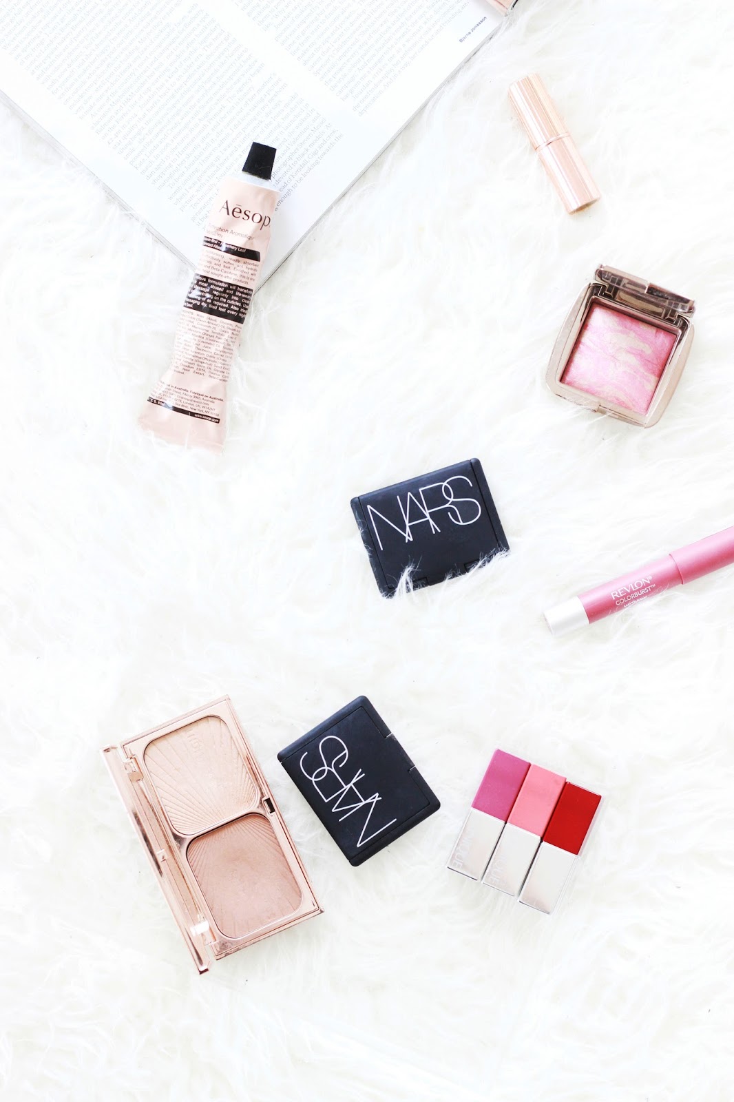 Blog Photography // The Perfect Flat Lay | Pint Sized Beauty | Bloglovin’