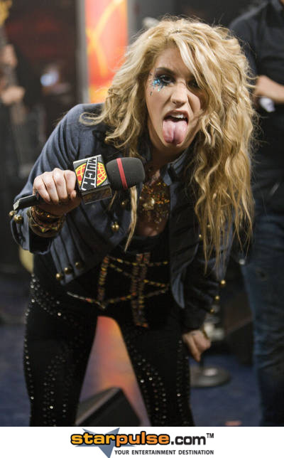 Artist Of The Day: Ke$ha ~ Muzik Dizcovery