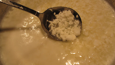 Effortnesslessly: Homemade Cottage Cheese