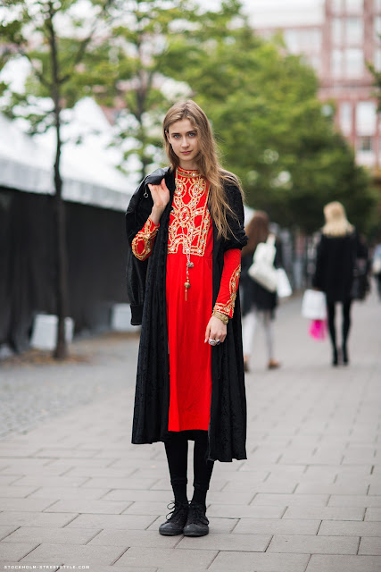 COLOUR ME RED: BEATA HOLMGREN STYLE.