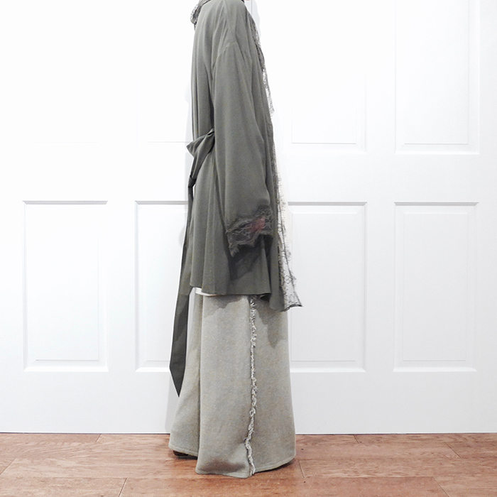 n e p: KEEPSAKE ELECTRIC LOVE ROBE