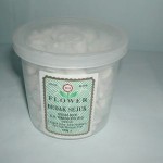 Perihal Molek: Bedak tradisi