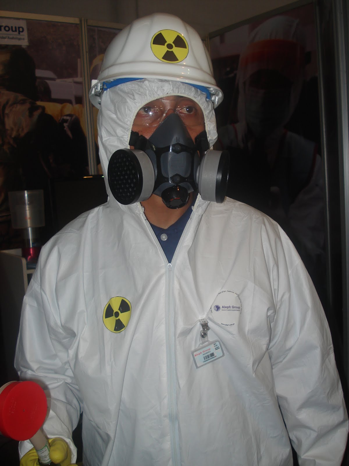 Blog de Rolando Paucar Jauregui: Presentan trajes que protegen de la ...