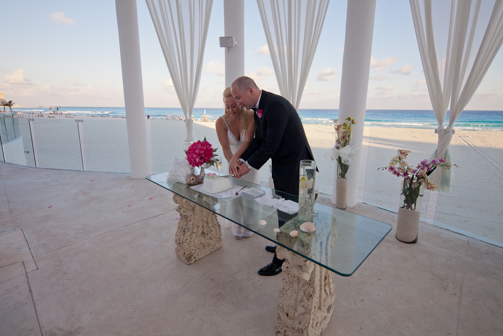 Mr. and Mrs. Gregory Greenhaw's Wedding Style