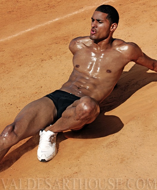 DAVID DUST: Featured Model - Travis Ray