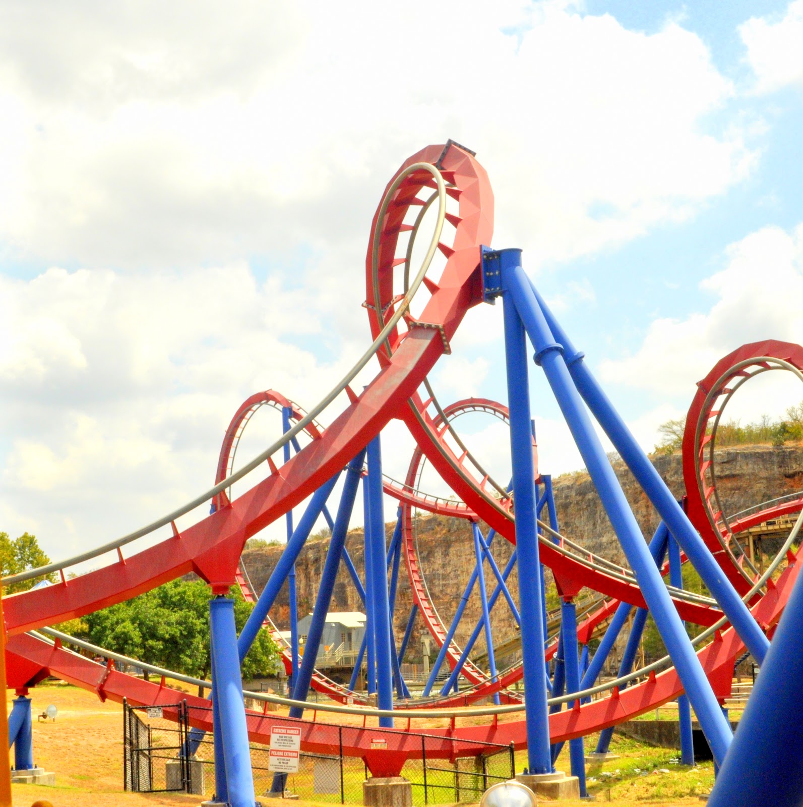 SUPERMAN: KRYPTON COASTER ~ The Dias Family Adventures