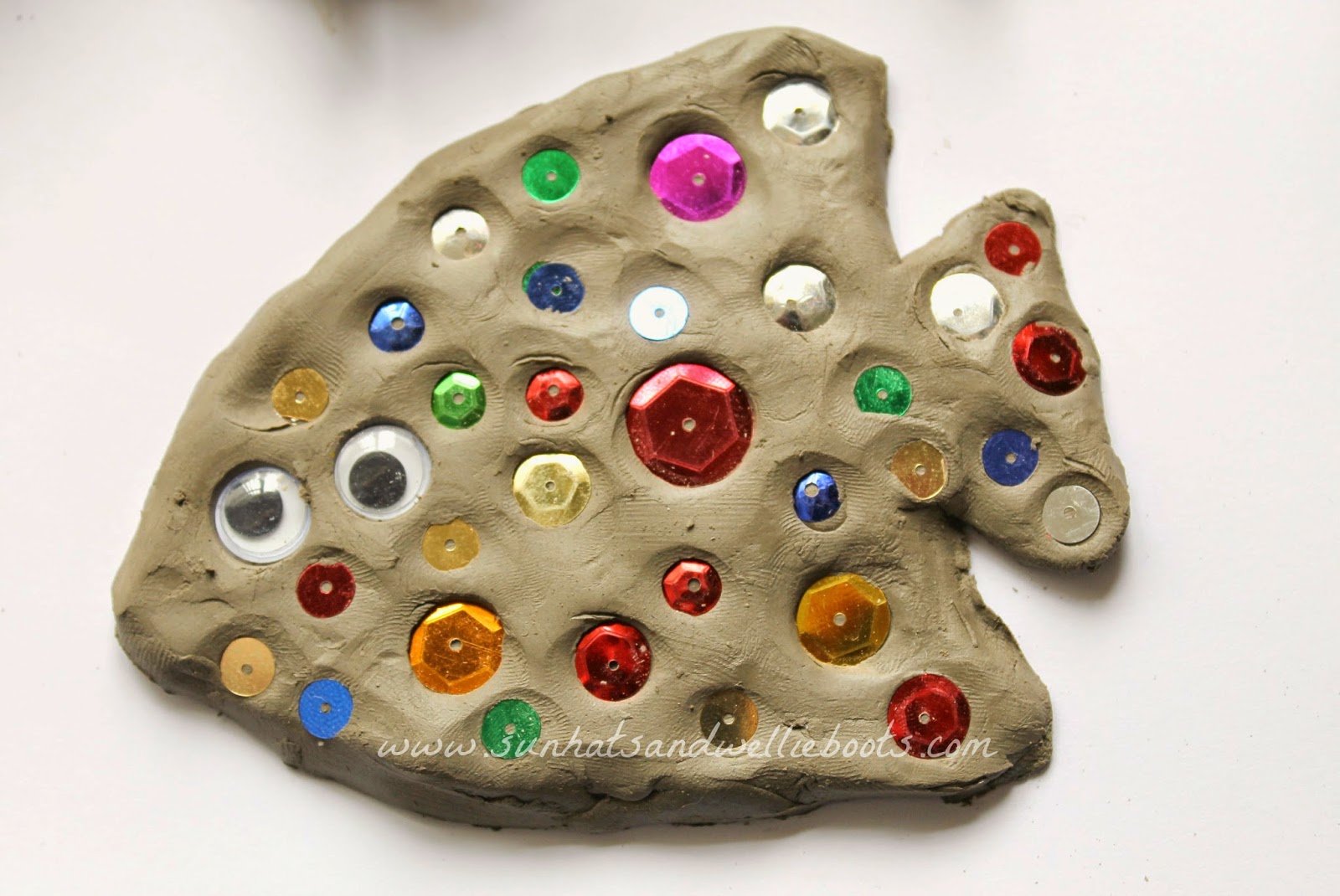 Sun Hats & Wellie Boots: "Hooray for Fish!" - Exploring the Story with Clay