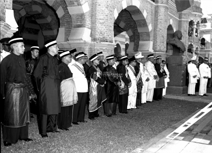 WARISAN RAJA & PERMAISURI MELAYU: 1 September 1960 : Kemangkatan Seri ...