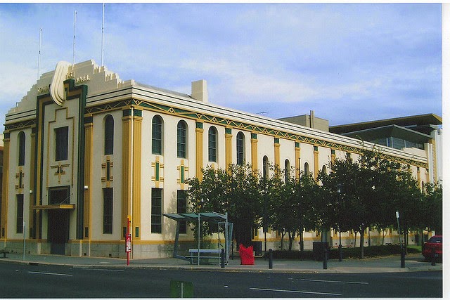 David Victor Vector: Art Deco Outside North America