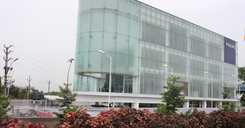 Volvo Opens Its Biggest Showroom In India | All About Cars