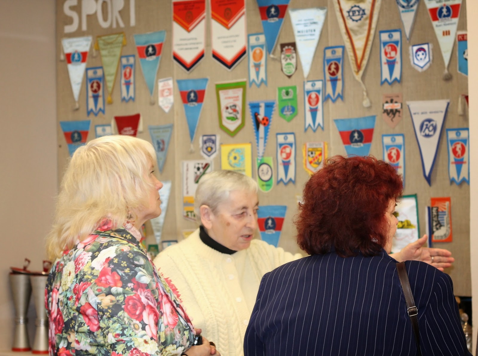 Kohtla-Järve Maleva Põhikooli huvijuhi blogi: Kakskeelsete koolide päev