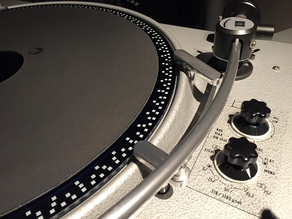 EMT 927 legendary turntable – M & S | Ultimate High-Fidelity