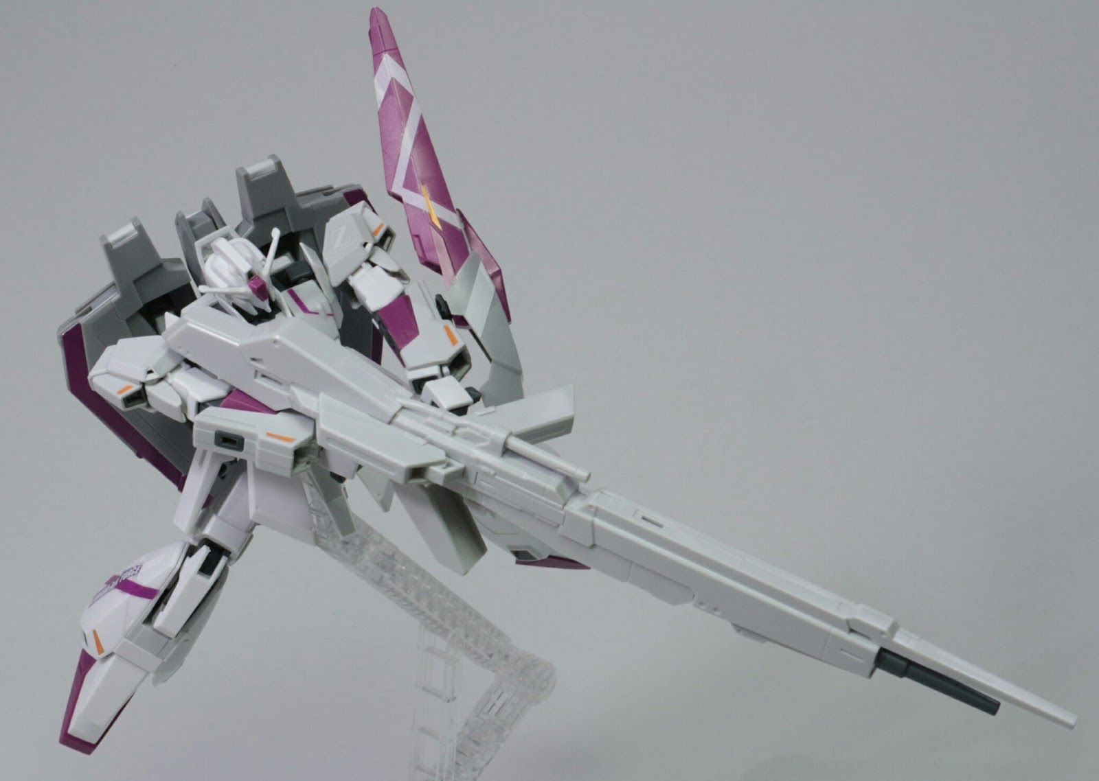 [ Review ] - HGUC 1/144 - Zeta III The Gundam Base Limited