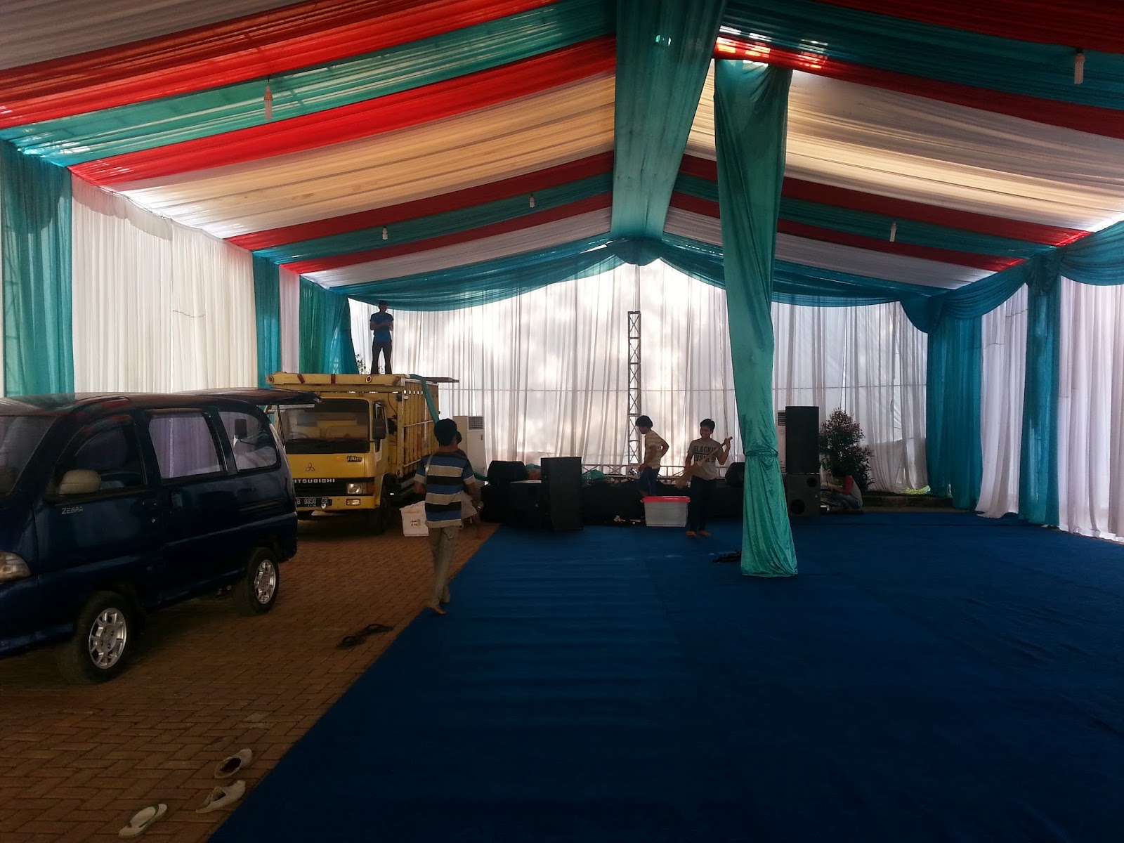 jasa penyewaan tenda, kursi, meja, ac portable, kipas air, mini garden ...