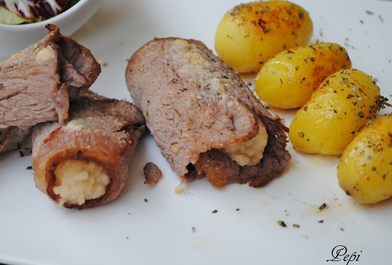 Sopa de Sopa : Rollitos de Roastbeef rellenos de puré de apionabo