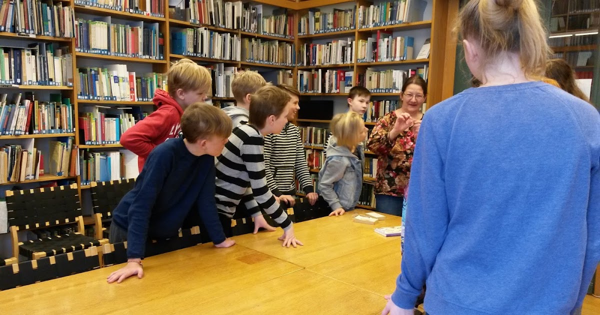 Hietakummun ala-asteen koulu: Deutsche Bibliothek –retki