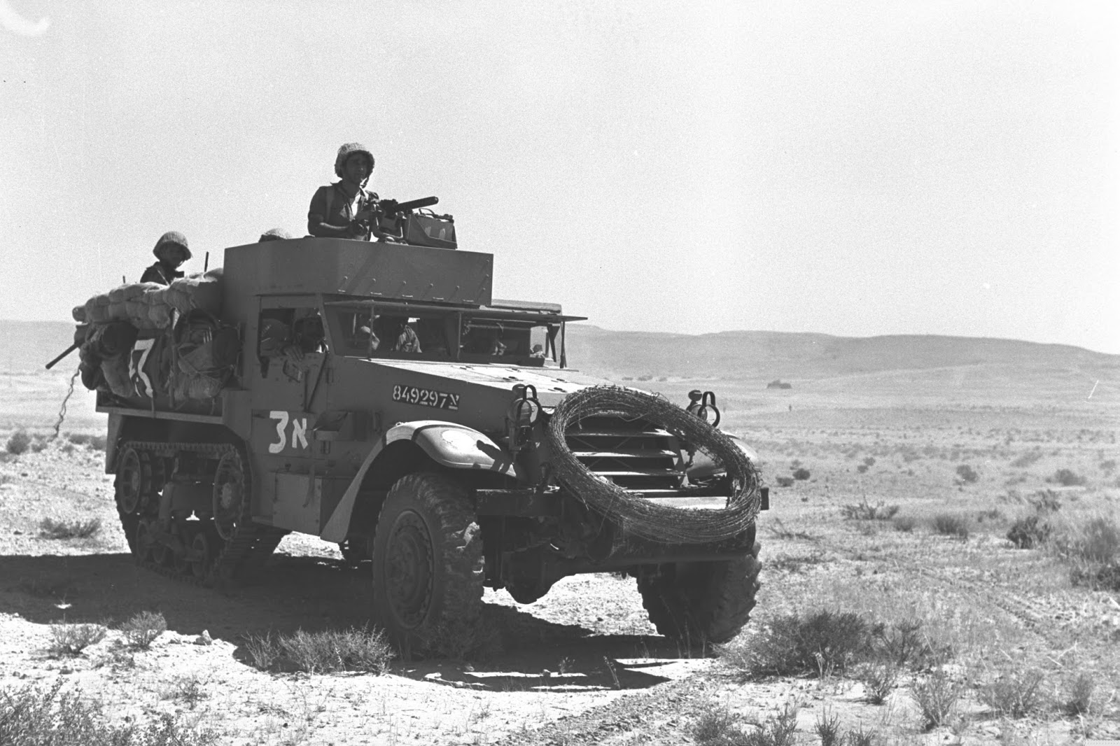 Ed Okun "Modeling Military History": IDF M3 Halftrack with soldiers ...