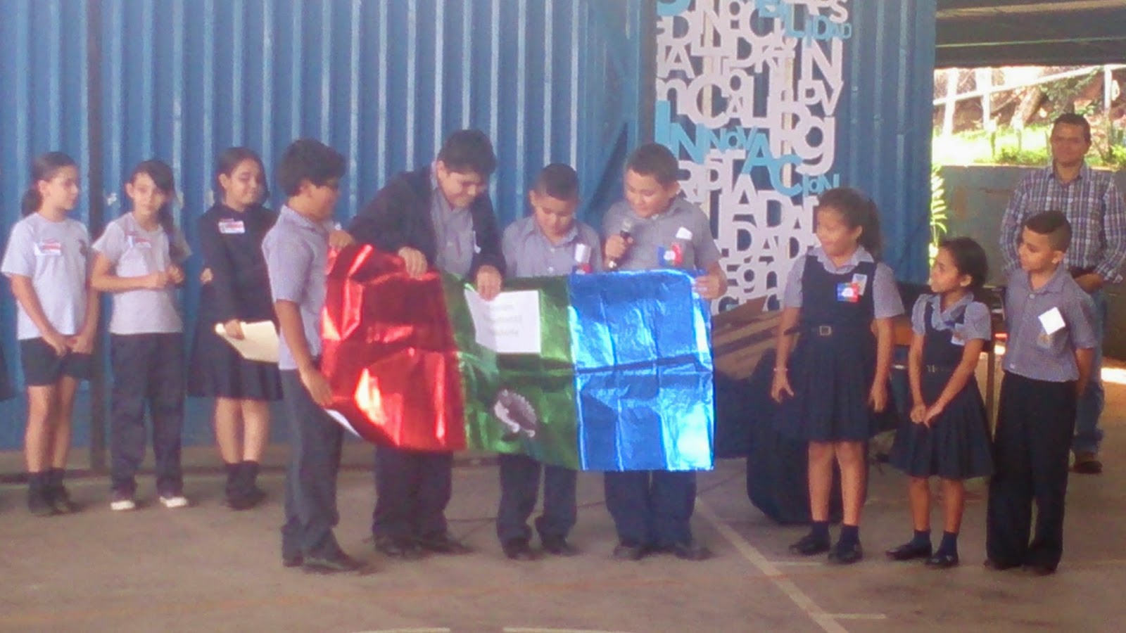 Vida Estudiantil Laboratorio: Presentación de partidos políticos-Fiesta ...