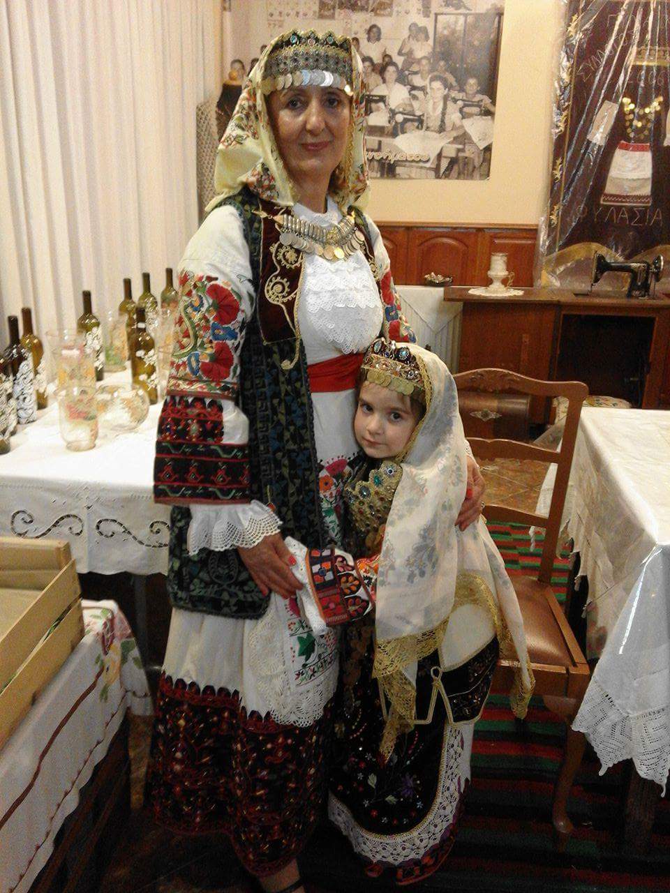 ΠΑΡΑΔΟΣΙΑΚΟΣ ΠΟΛΙΤΙΣΤΙΚΟΣ ΣΥΛΛΟΓΟΣ ΓΥΝΑΙΚΩΝ ΦΥΛΗΣ "ΦΥΛΑΣΙΑ": Μαΐου 2016