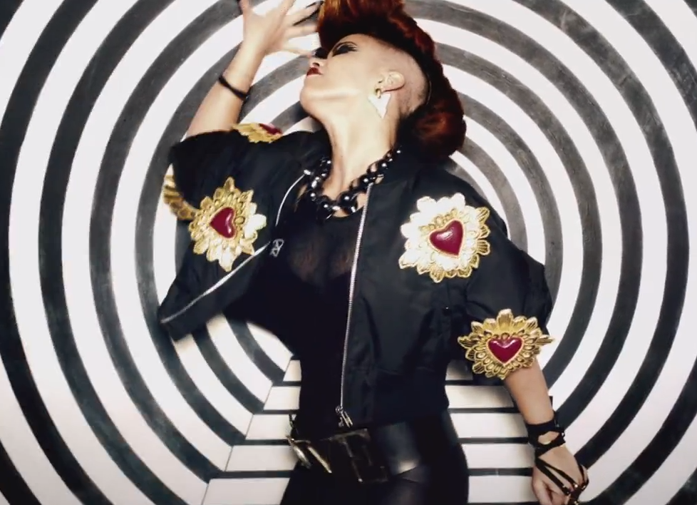 The Power Of Pop {P-O-P}: [Vidéoclip] Will.i.am - 'This Is Love (feat ...