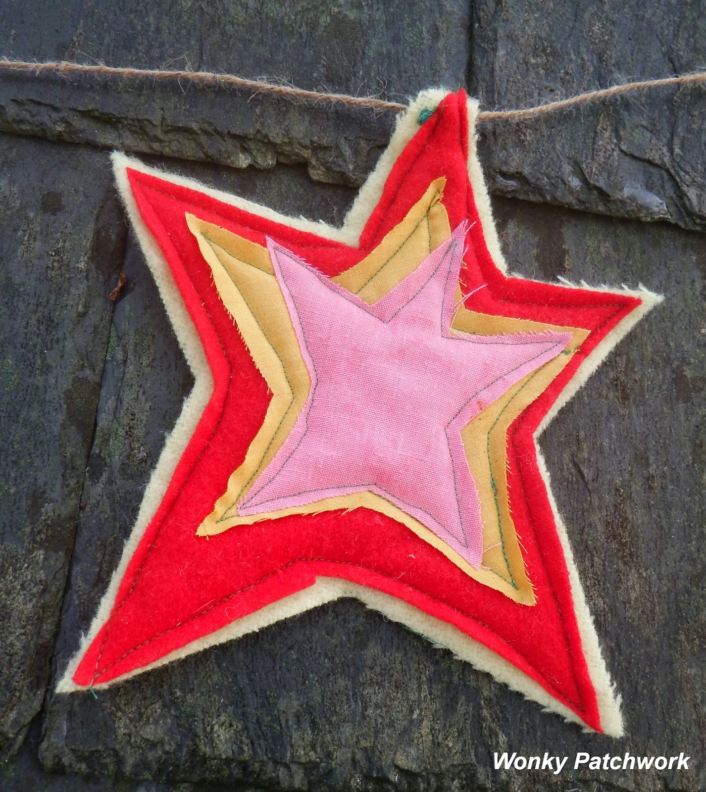 Wonky Patchwork: Christmas Star Garland