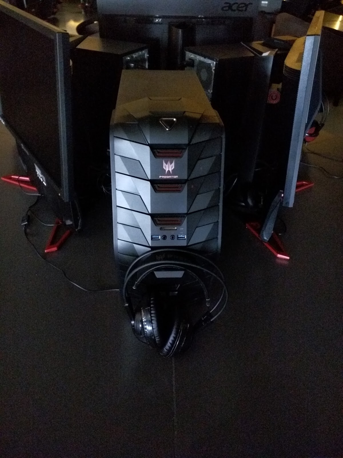 High Grounds Cafe - Best Internet Cafe in the Philippines