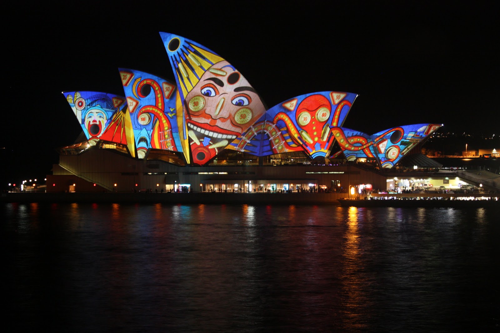 Sydney - City and Suburbs: Sydney Opera House, Vivid Sydney, Play
