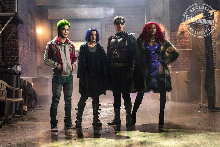 Images: First Teen Titans Team Picture Debuts