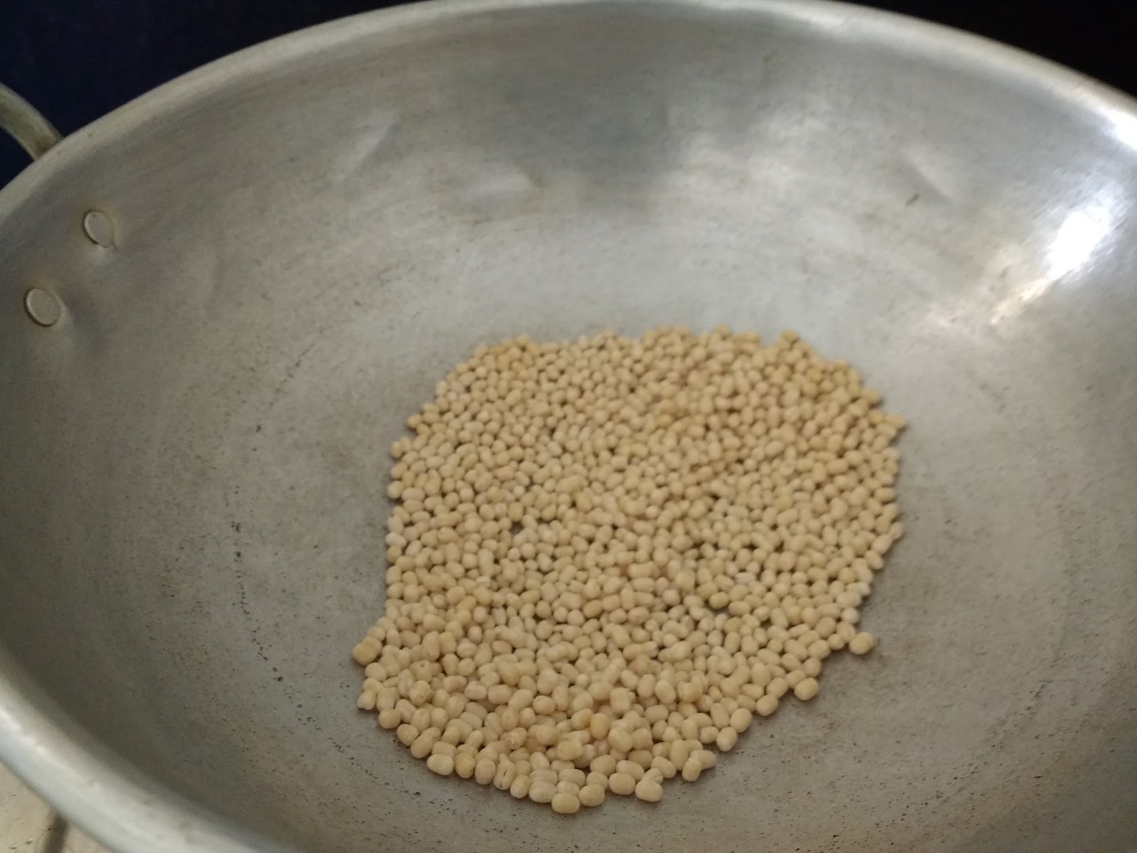 Urad dal powder/Ulundhu podi ~ Tasty Masthi