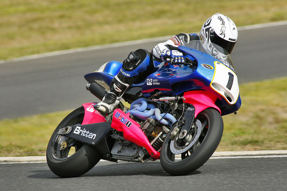 Racing Cafè: Britten V-1000