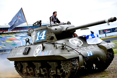 The Oakland Press Blogs: Nascar: Beyond the Track: August 2012