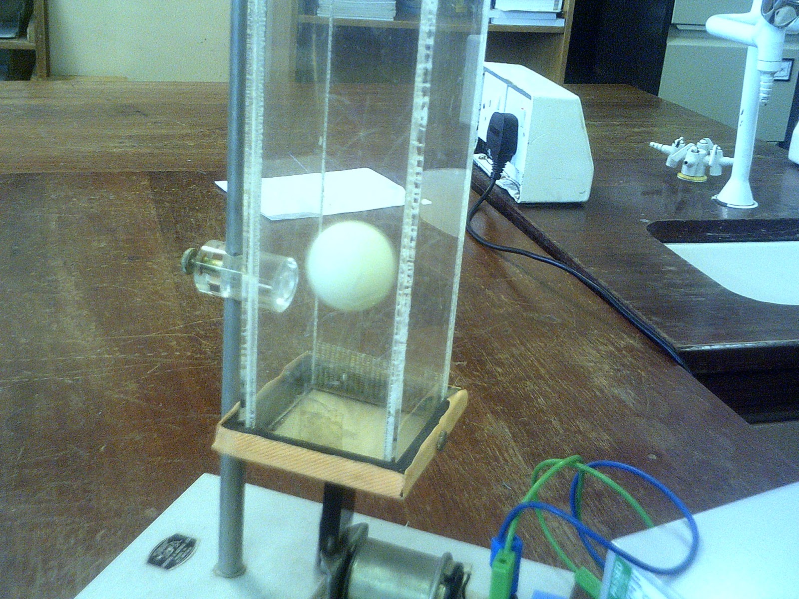 wigton physics: Brownian Motion and the Whitley Bay smoke cell