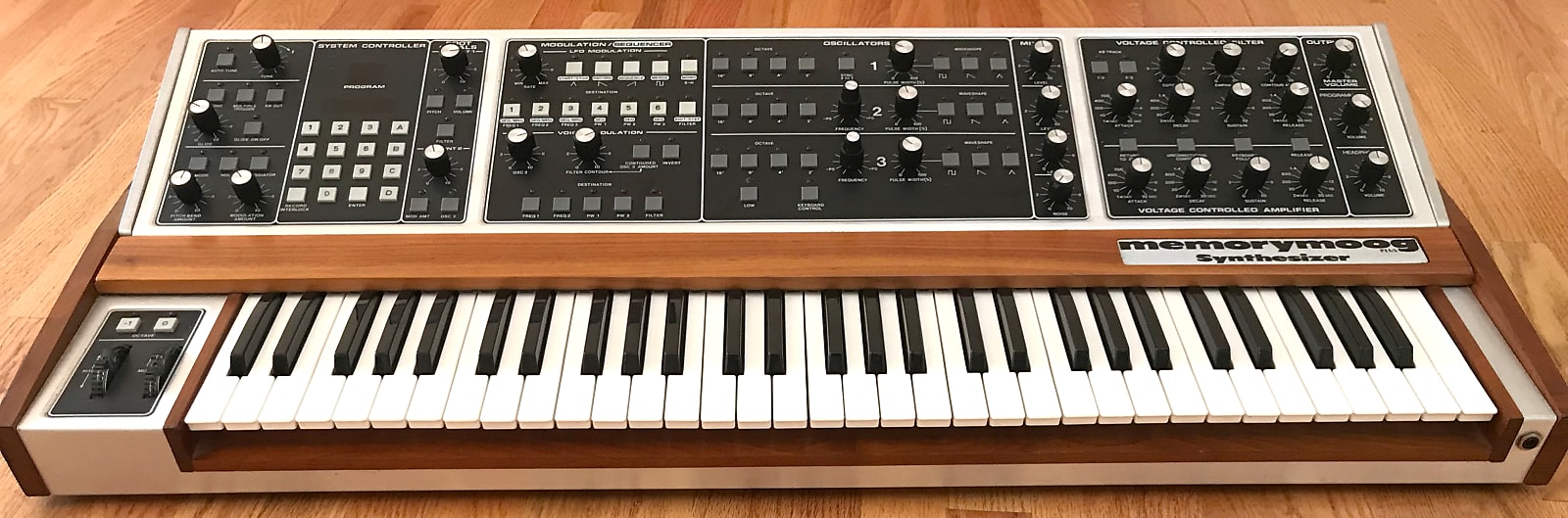 MATRIXSYNTH: Moog Memorymoog Plus with dbm MIDI and Sequencer OS ...