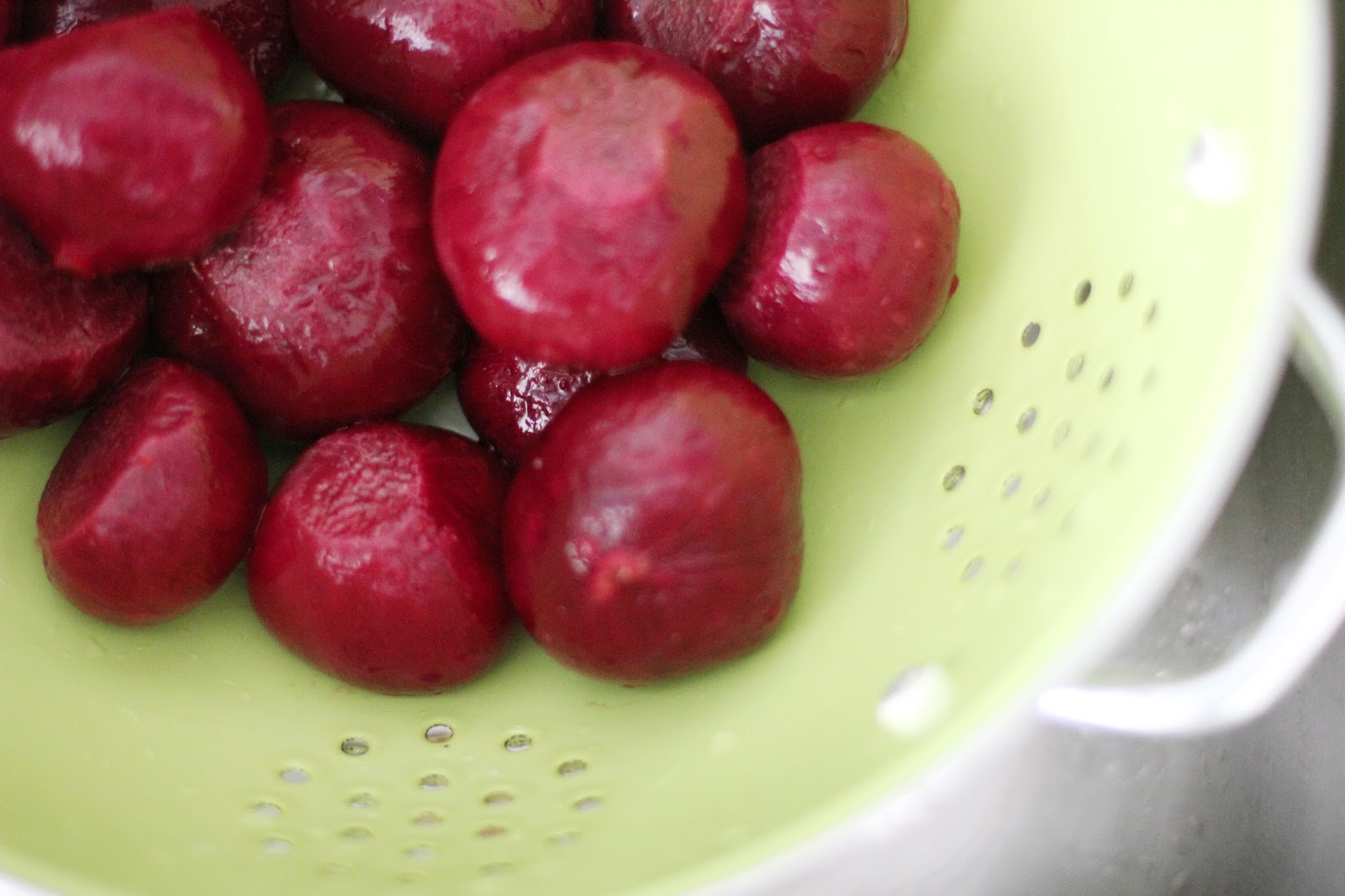 pretty things & potty mouths: nonna's summer beet salad.
