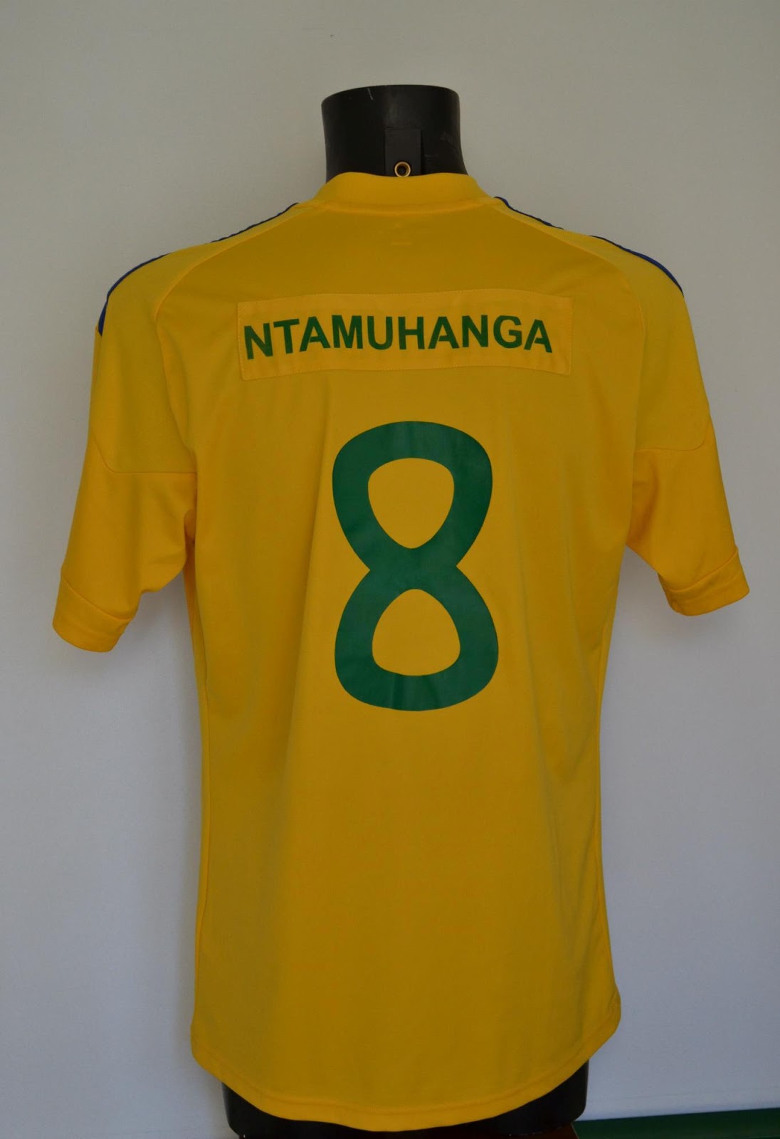 All Colours of Football - Simone Panizzi's collection of 211 FIFA ...