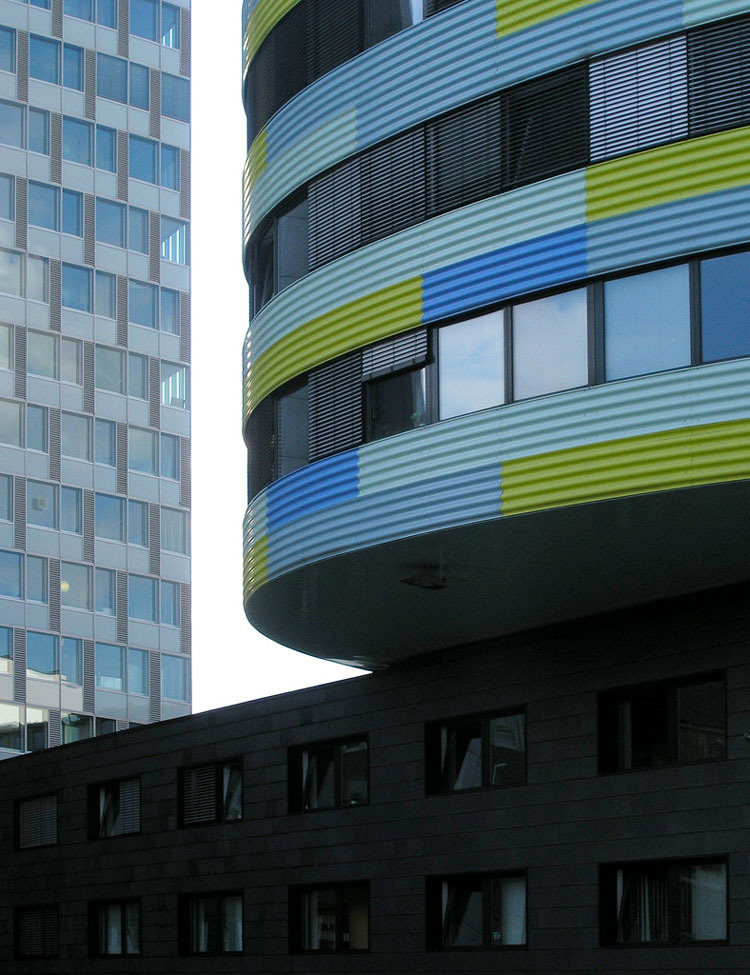 TIA TRES - ESAD UM: TIA3 2012 - Torre con Basamento - Ejemplo 2