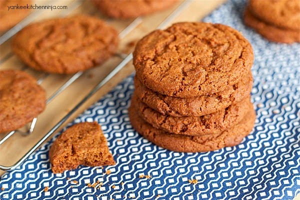 Ginger-molasses spice cookies (copycat Ivins' Spice Wafers) | Yankee ...