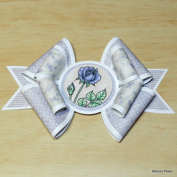 Beccy's Place: Tutorial - Bow Cards