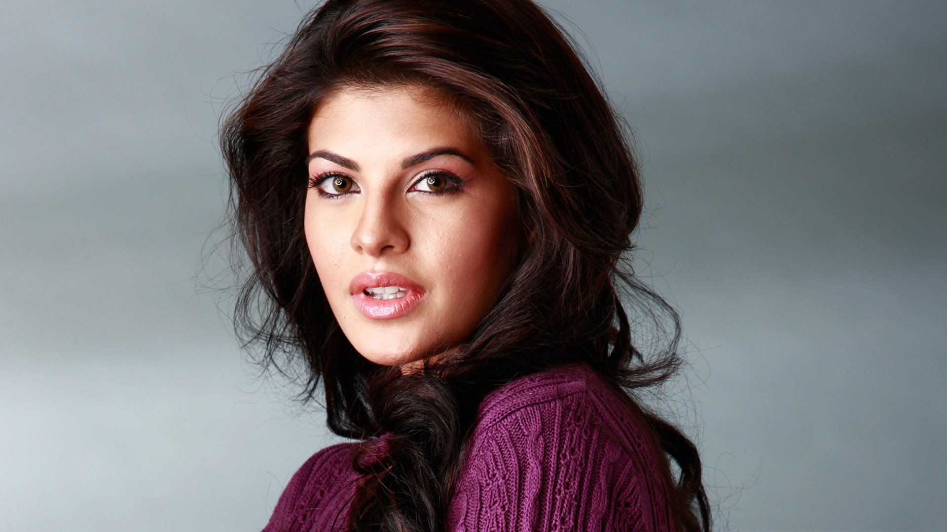 Mag HD Wallpapers: Jacqueline Fernandez