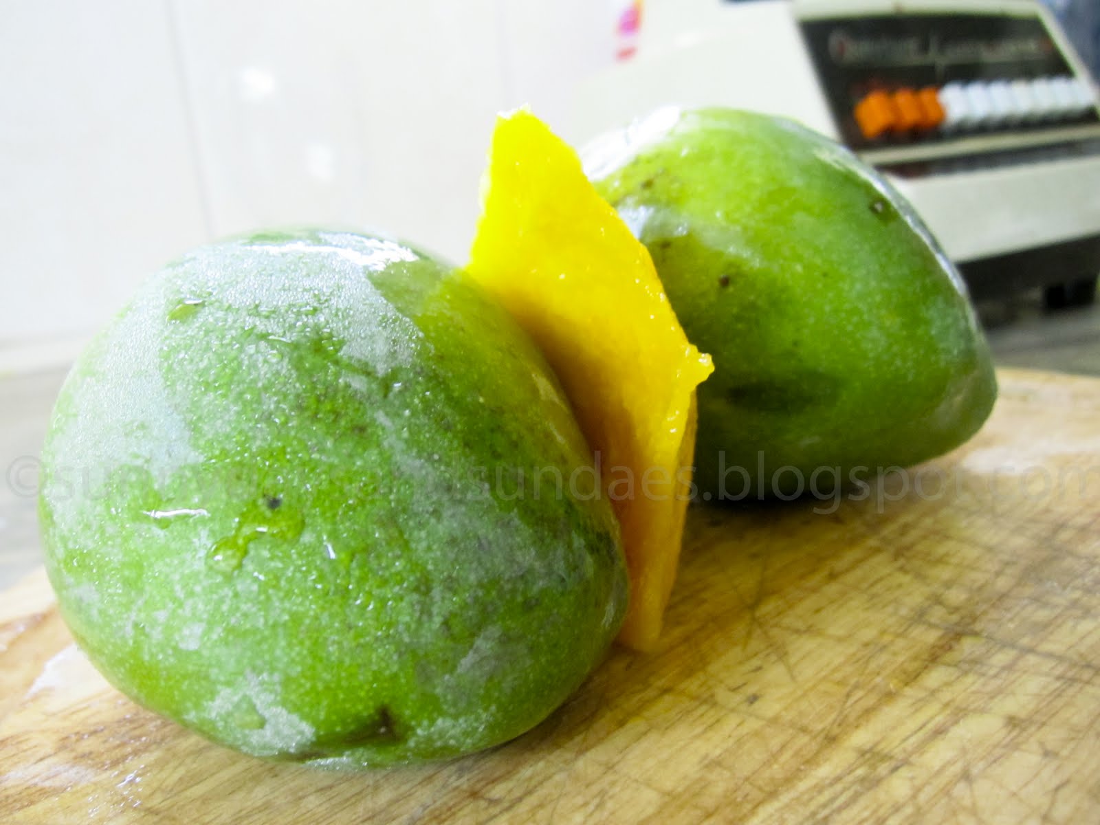 Dose of Sunshine: Creamy Mango Shake