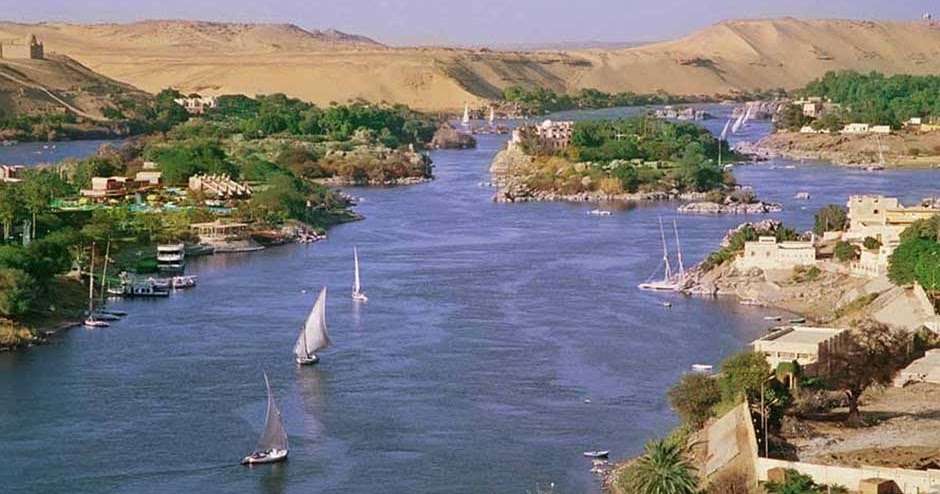 TRAS LAS HUELLAS DE HERÓDOTO. . . : NILO