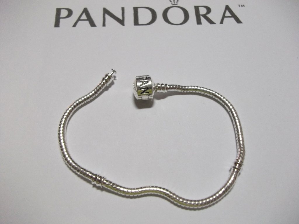 Aquilino'Store: Pulseiras réplica Pandora em metal!