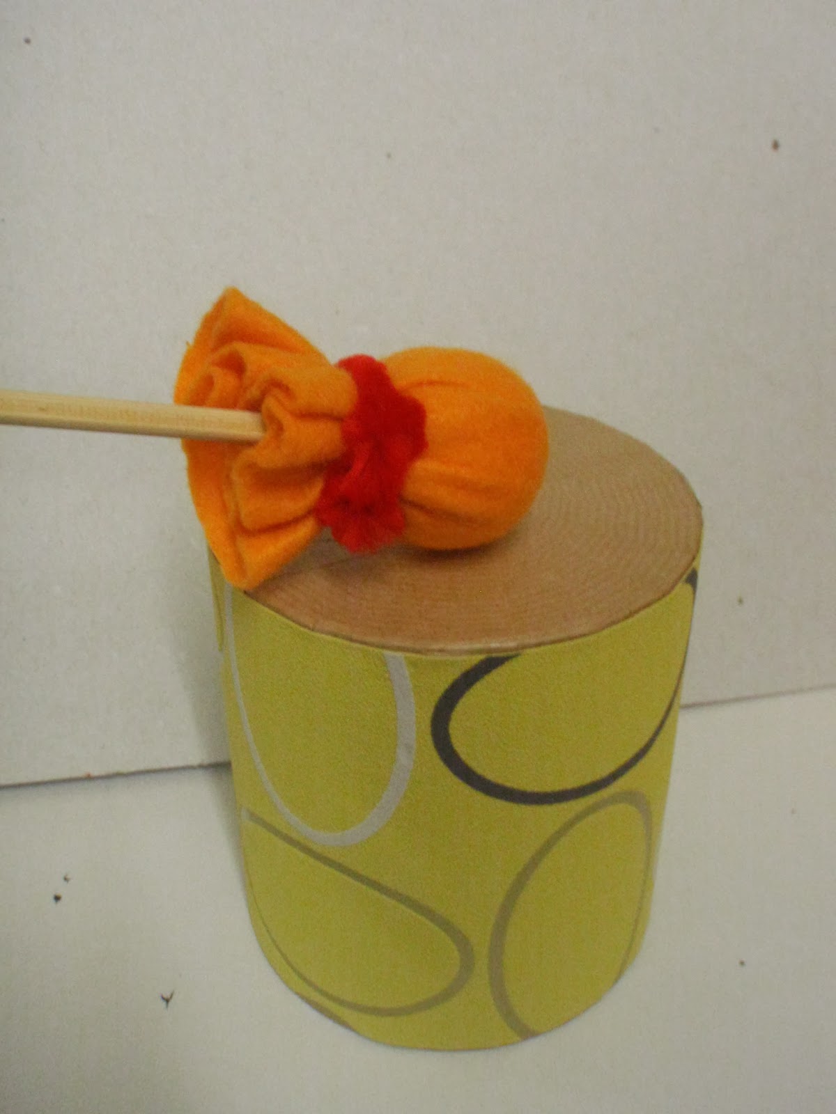 Juf Katalin: Instrumenten maken