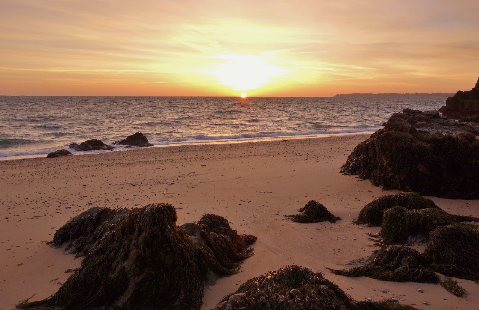 Libre-Altitude: Tour de Belle Île en Mer par le GR340...