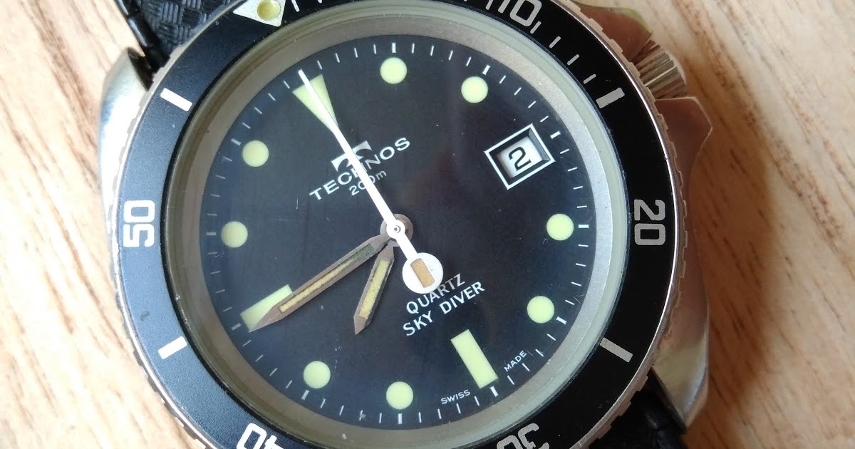 Časylover: Technos Sky Diver Quartz Esa 9362